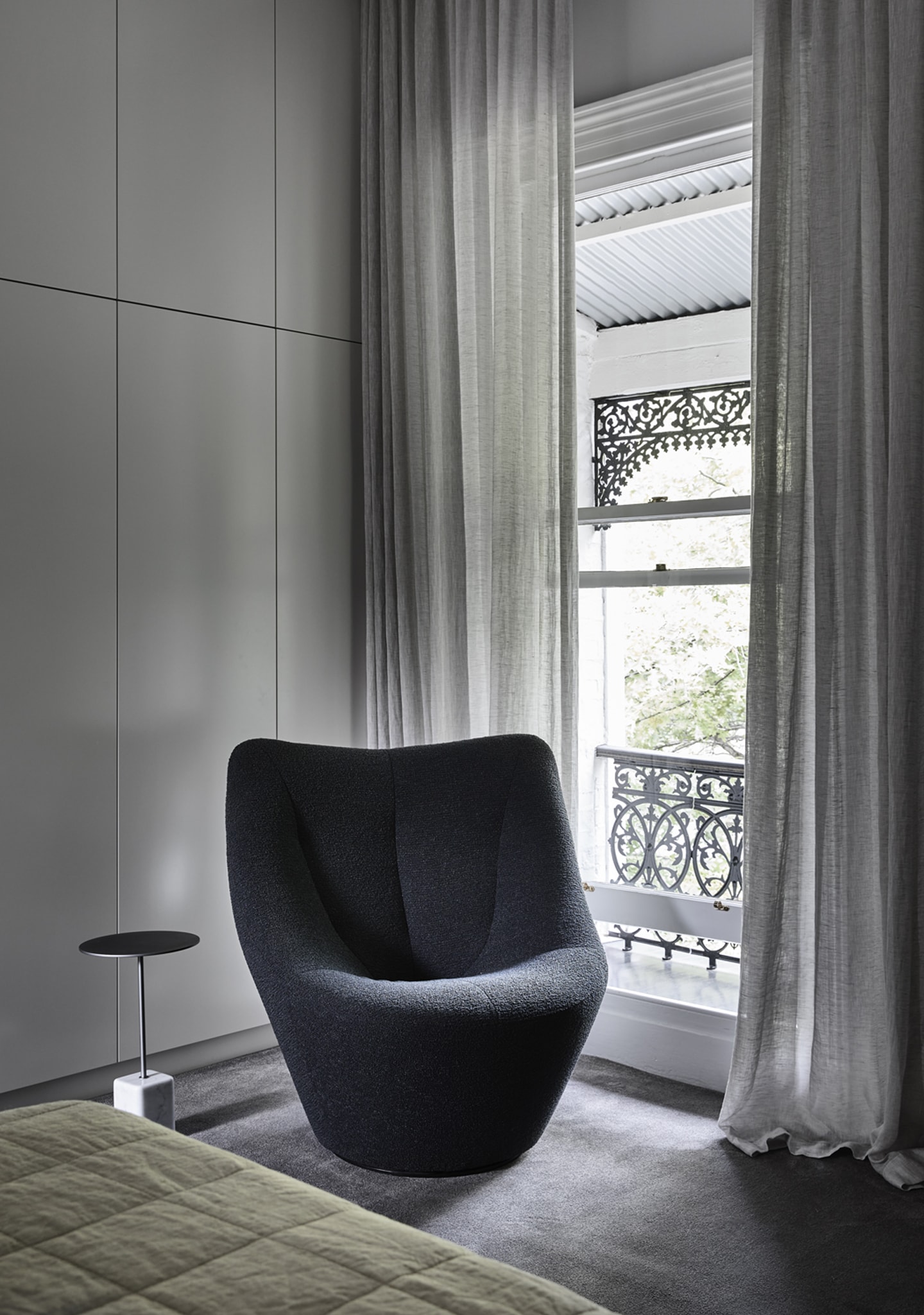 Henry House | Domo Collections