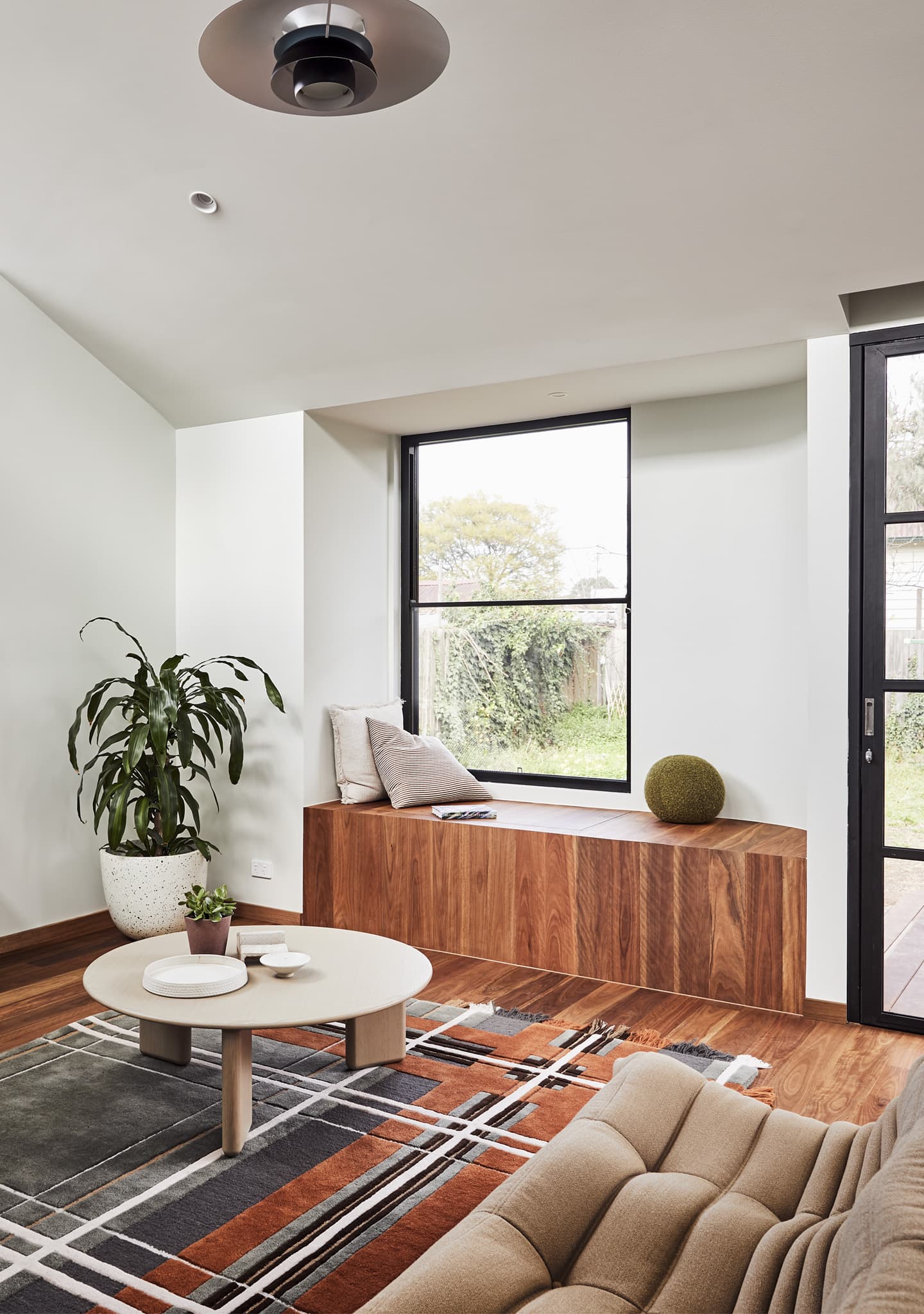 Green House Preston Residence - Domo Collections