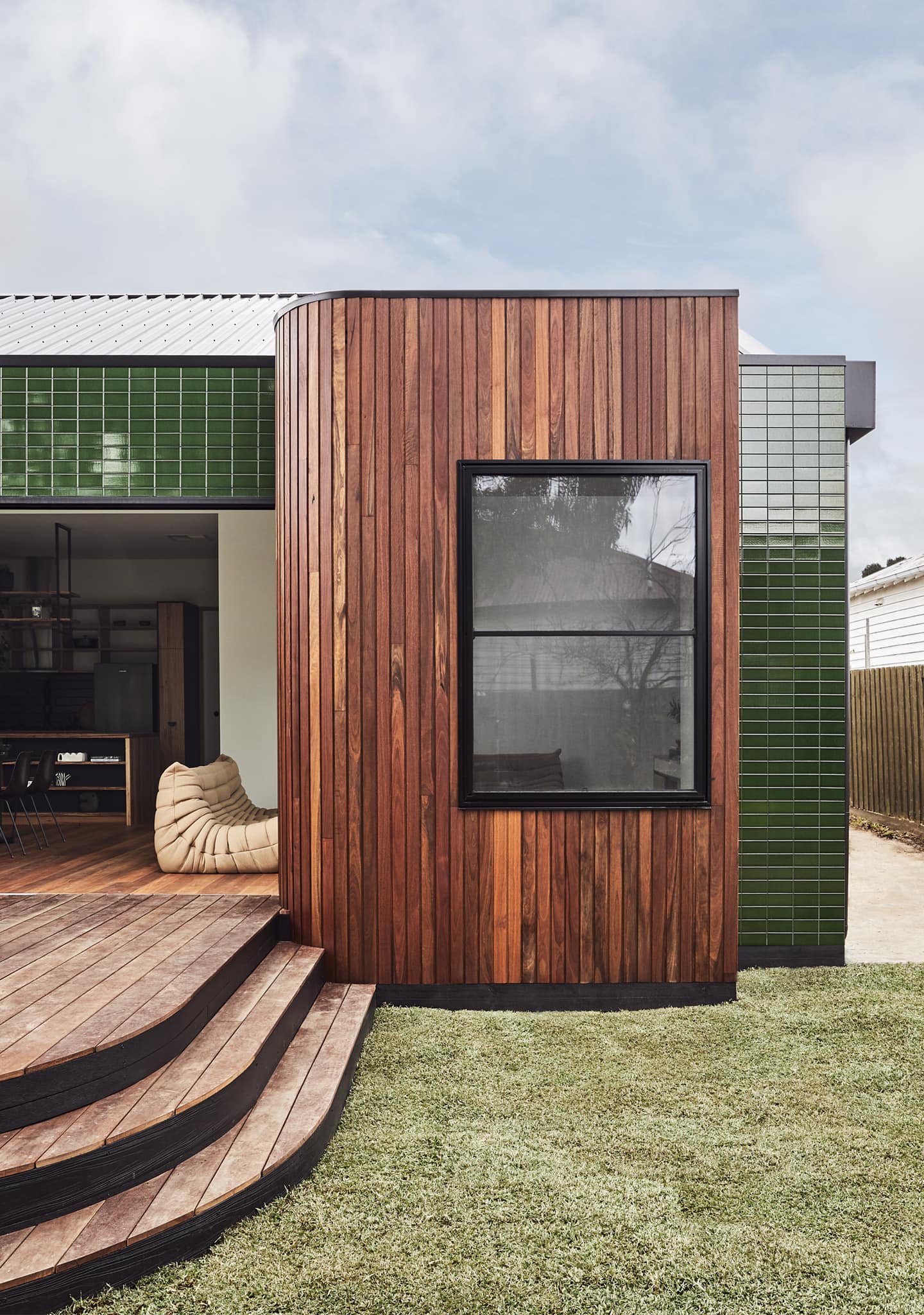 Green House Preston Residence - Domo Collections